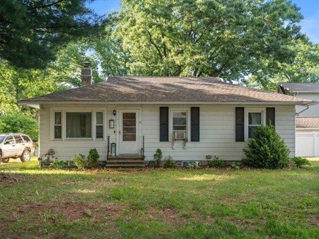 2 bedroom, Chicopee MA 01013 103224114