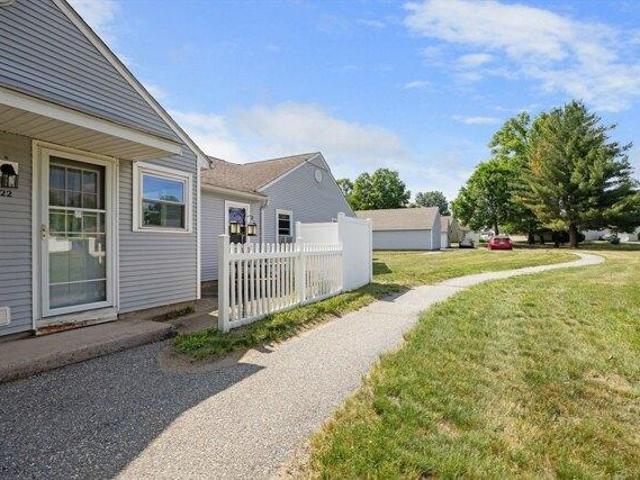 2 bedroom, Chicopee MA 01022 104849482