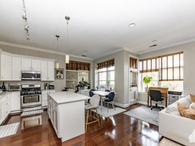 2 bedroom, Chicago IL 60647 79832745