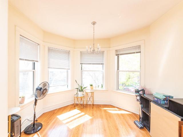 2 bedroom, Chicago IL 60657 80130234