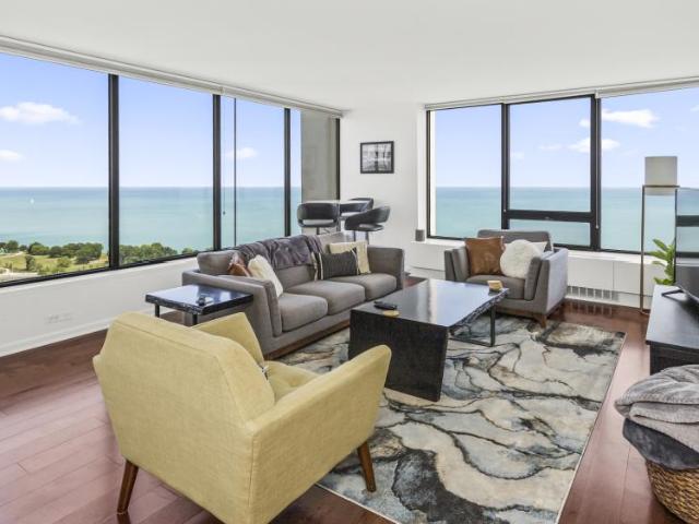 2 bedroom, Chicago IL 60657 80942086