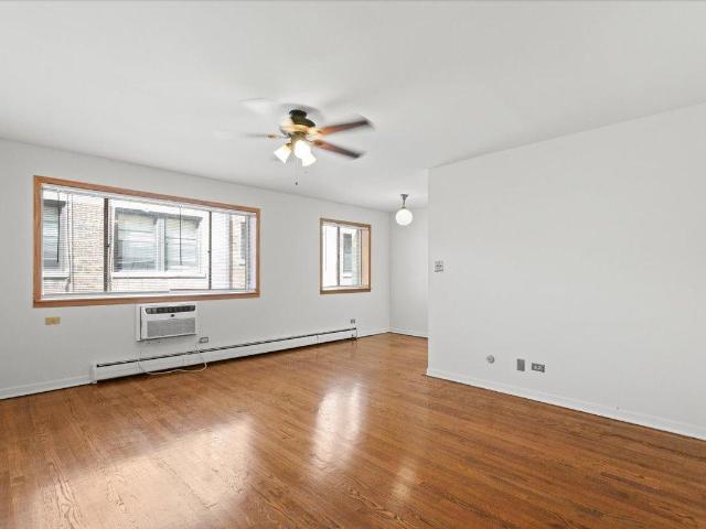 2 bedroom, Chicago IL 60657 82499842