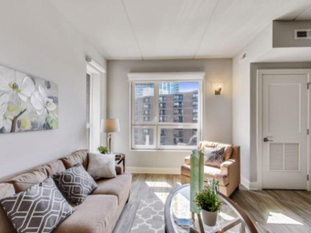 2 bedroom, Chicago IL 60610 44773640