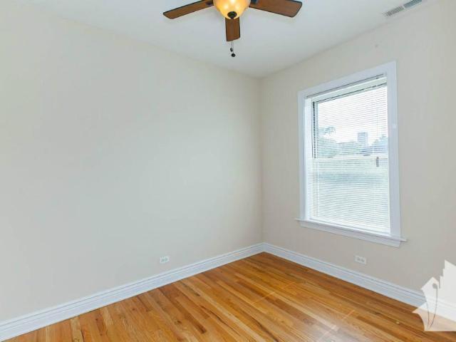 2 bedroom, Chicago IL Wrigleyville LS65274237
