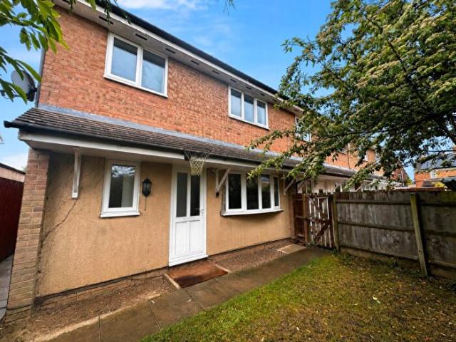 2 Bedroom Cluster House To Rent In Javelin Close, Duston, Northampton, NN5
