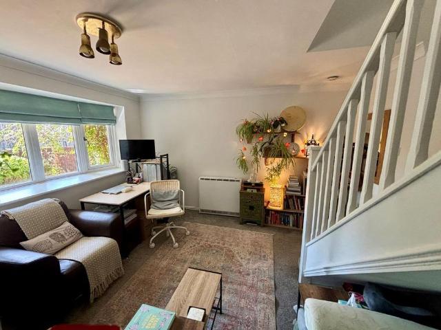 2 bedroom cluster house to rent