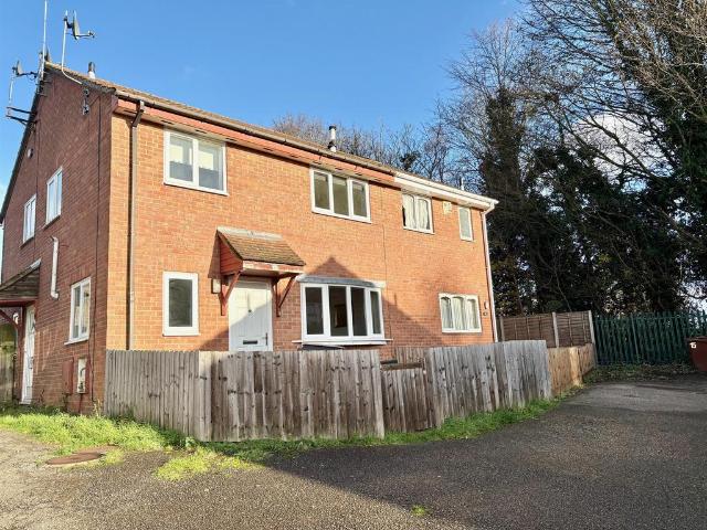 2 bedroom cluster house for sale