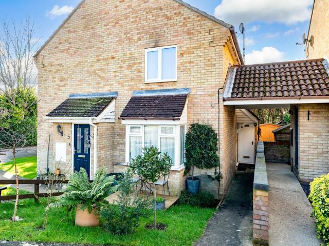 2 bedroom cluster house for sale