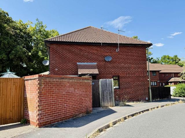 2 bedroom cluster house for sale