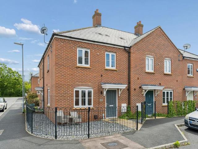 2 bedroom cluster house for sale