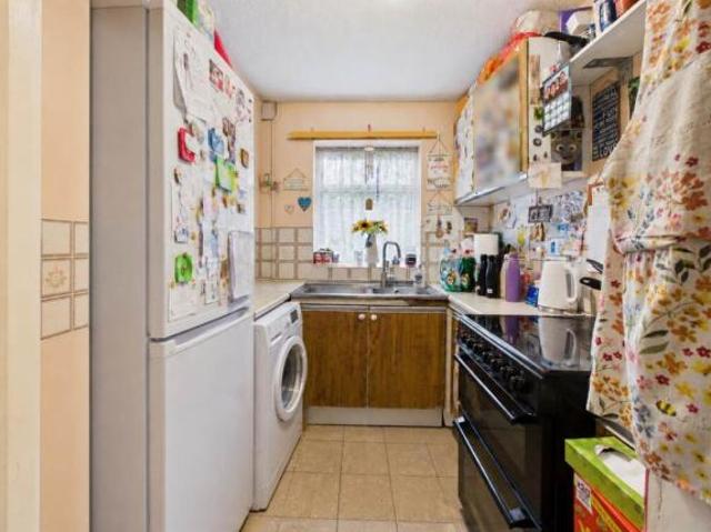 2 bedroom cluster house for sale in Moorland Gardens, Luton, LU2