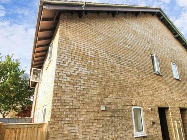 2 bedroom cluster house for rent in TWO DOUBLE BEDROOMS REFITTED KITCHEN WALNUT TREE Milt