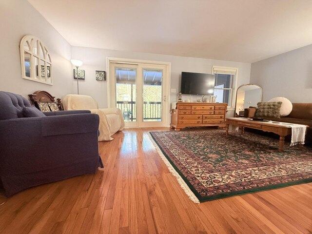 2 bedroom, Claremont NH 03743 102448124