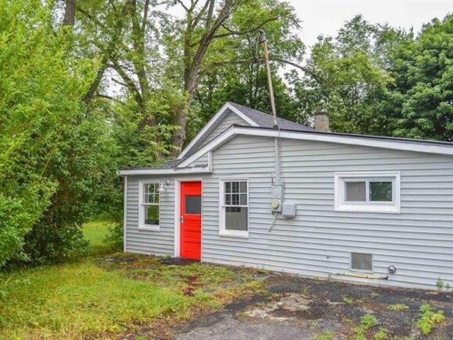 2 bedroom, Claremont NH 03743 104852730
