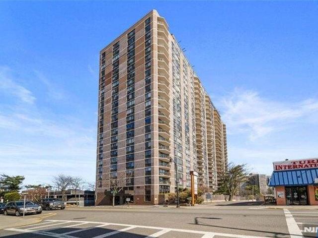 2 bedroom, Cliffside Park NJ 07010 104692673