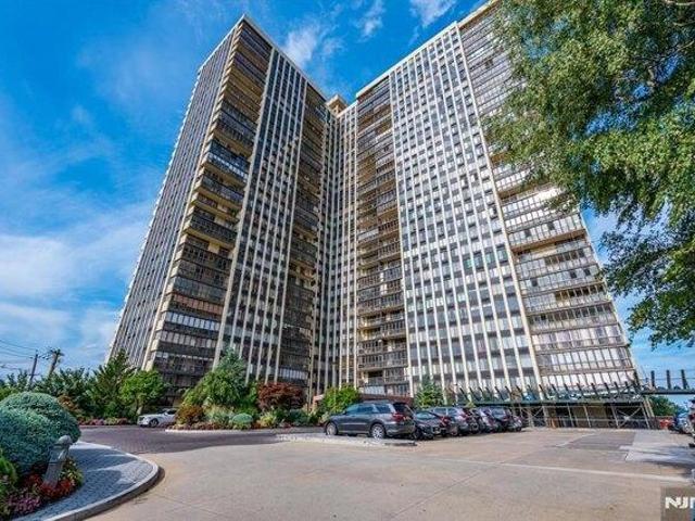 2 bedroom, Cliffside Park NJ 07010 105140268