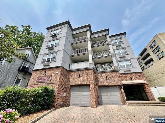 2 bedroom, Cliffside Park NJ 07010 103159386