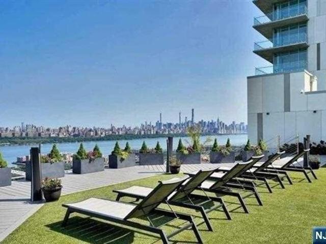 2 bedroom, Cliffside Park NJ 07010 103666450