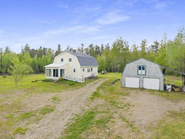 2 bedroom, Clifton ME 04428 104189005