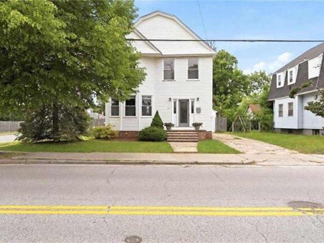2 bedroom, Cranston RI 02905 104716462