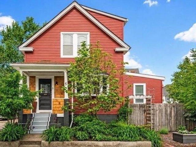 2 bedroom, Cranston RI 02905 102824447