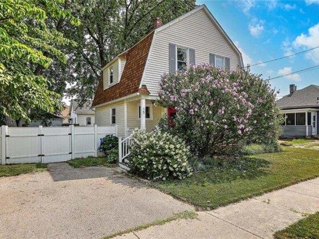 2 bedroom, Cranston RI 02910 104835217