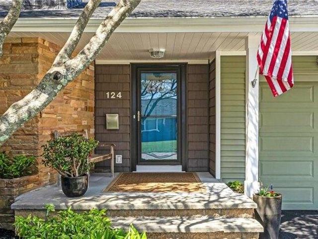 2 bedroom, Cranston RI 02910 103017925