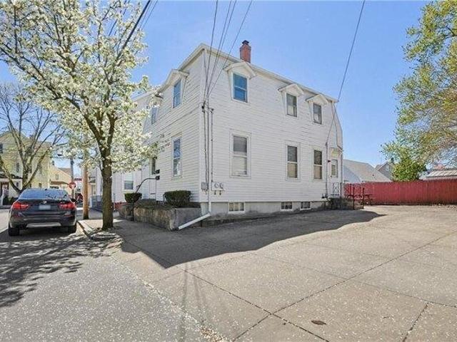 2 bedroom, Cranston RI 02920 102280906