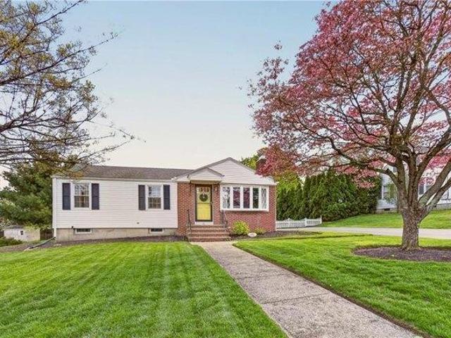 2 bedroom, Cranston RI 02920 102584608