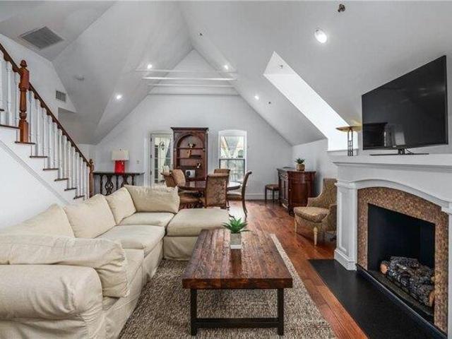 2 bedroom, Cranston RI 02920 103126557