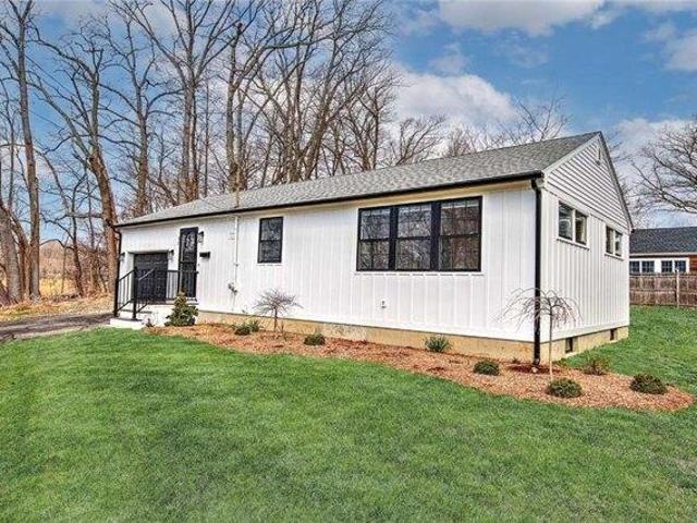 2 bedroom, Cranston RI 02920 LS102118937