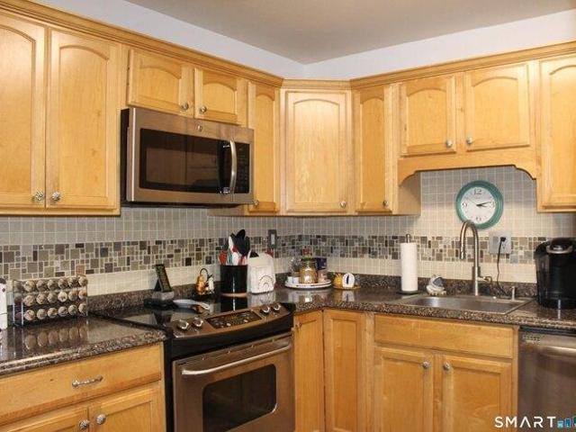 2 bedroom, Cromwell CT 06416 102724771