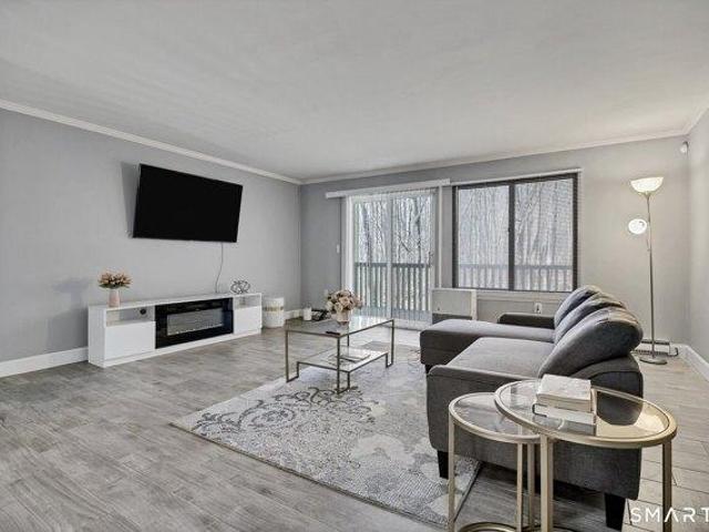 2 bedroom, Cromwell CT 06416 LS102029593