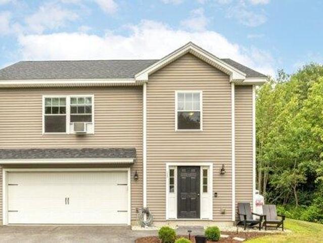 2 bedroom, Cumberland ME 04021 104607671