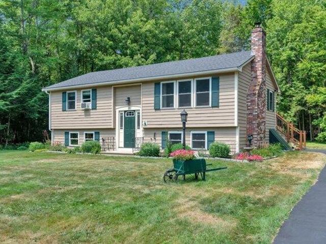 2 bedroom, Cumberland ME 04021 104651542
