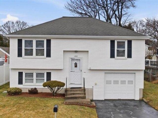 2 bedroom, Cumberland RI 02864 101932817