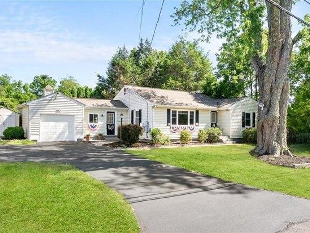 2 bedroom, Cumberland RI 02864 104849663