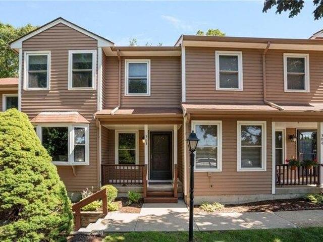 2 bedroom, Cumberland RI 02864 105082100