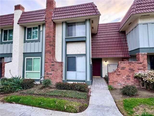 2 bedroom, Cypress CA 90630 88183681