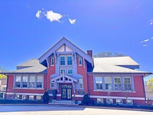 2 bedroom, Amesbury MA 01913 102064210