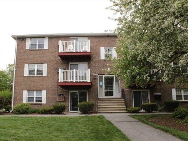 2 bedroom, Amesbury MA 01913 102344468
