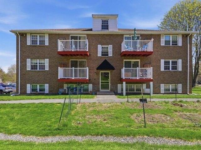 2 bedroom, Amesbury MA 01913 102728557