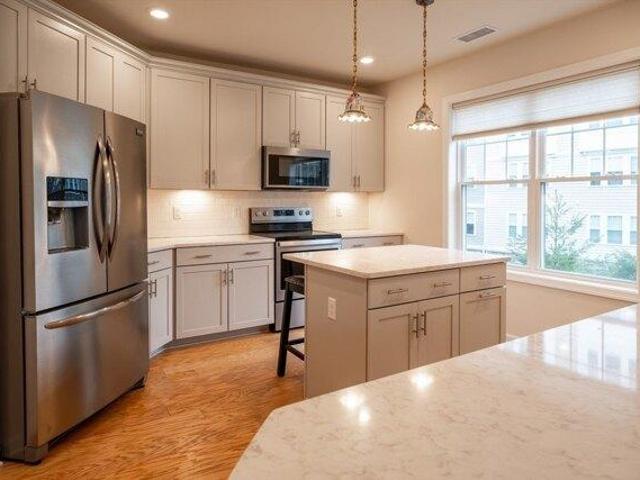 2 bedroom, Andover MA 01810 102410336