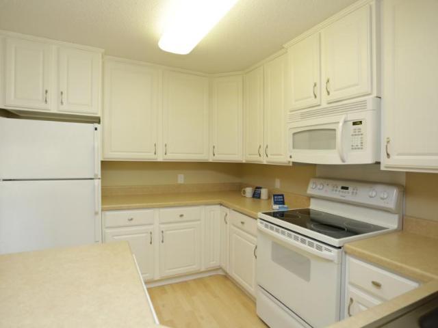 2 bedroom, Anoka MN 55303 77318175