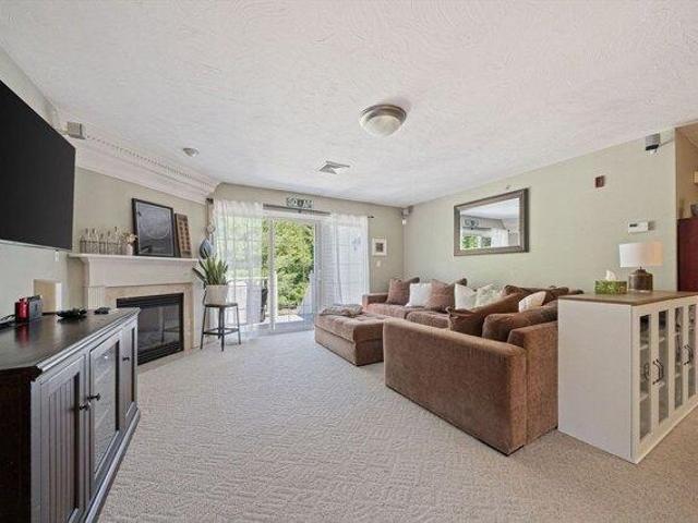 2 bedroom, Abington MA 02351 105080730