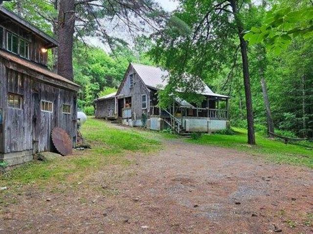 2 bedroom, Acworth NH 03601 105105442