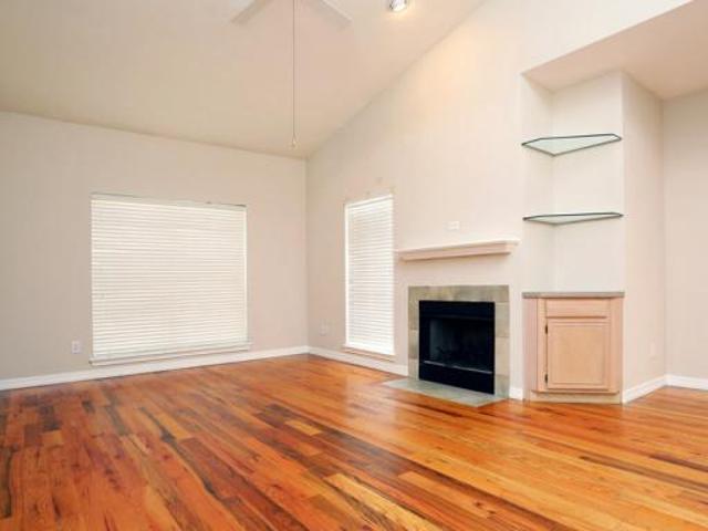2 bedroom, Addison TX 75001 77111233