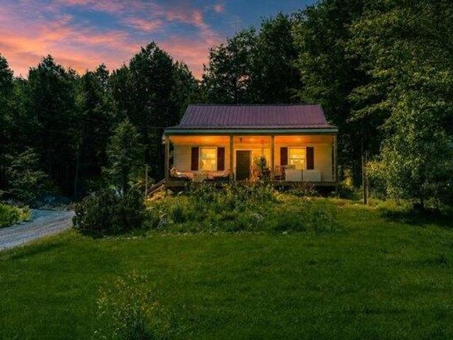 2 bedroom, Alexandria NH 03222 LS103128059