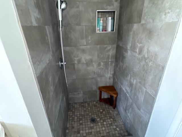 2 bedroom apt, 1 bath share with another female