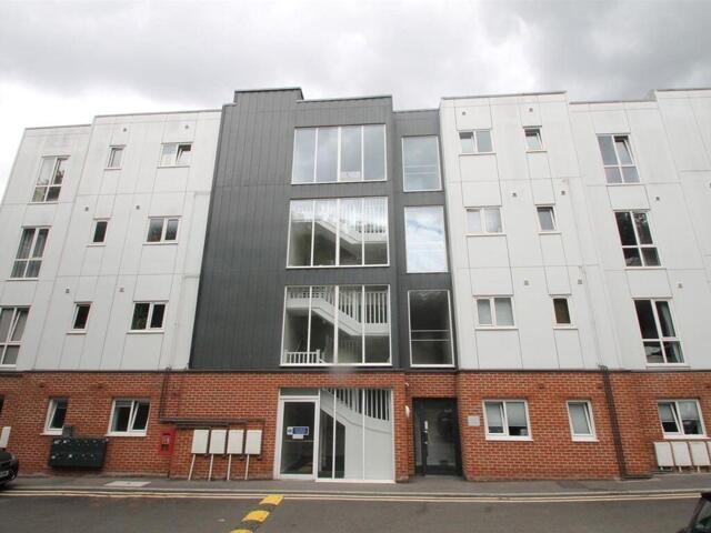 2 Bedroom Apartment Maidstone Kent LS99029147